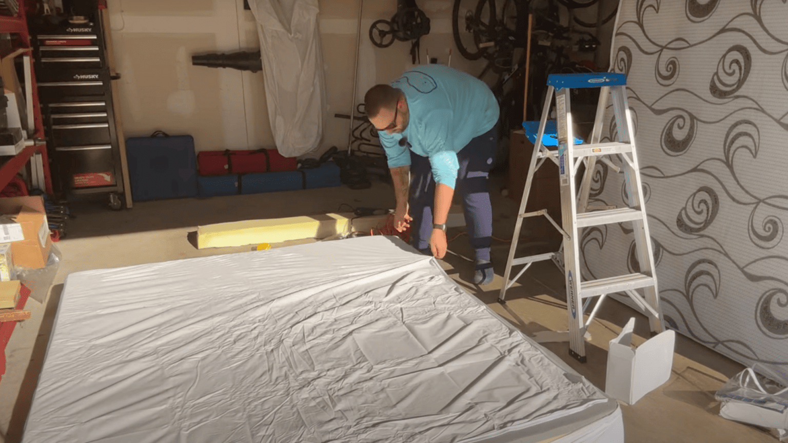 Can You Cut a Memory Foam Mattress? - Easy Rest