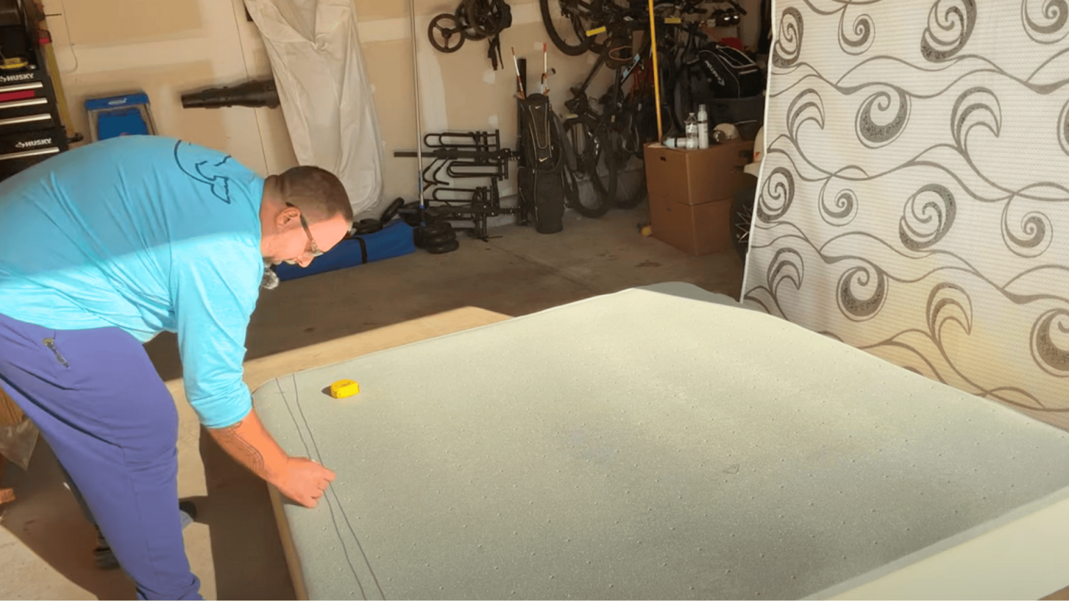 Can You Cut a Memory Foam Mattress? - Easy Rest