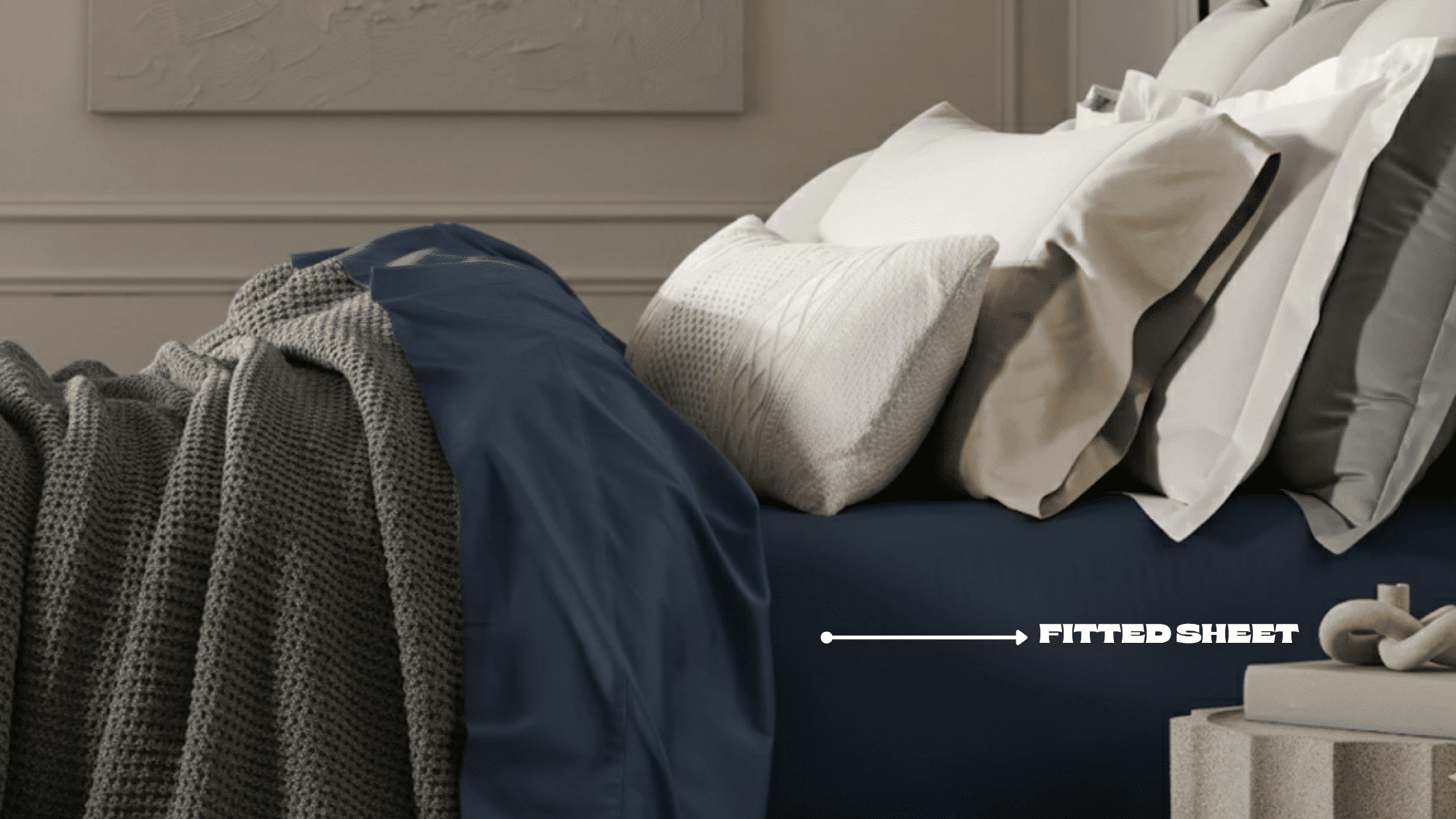 What is a Fitted Sheet and How It Differs From Flat Sheet? - Easy Rest